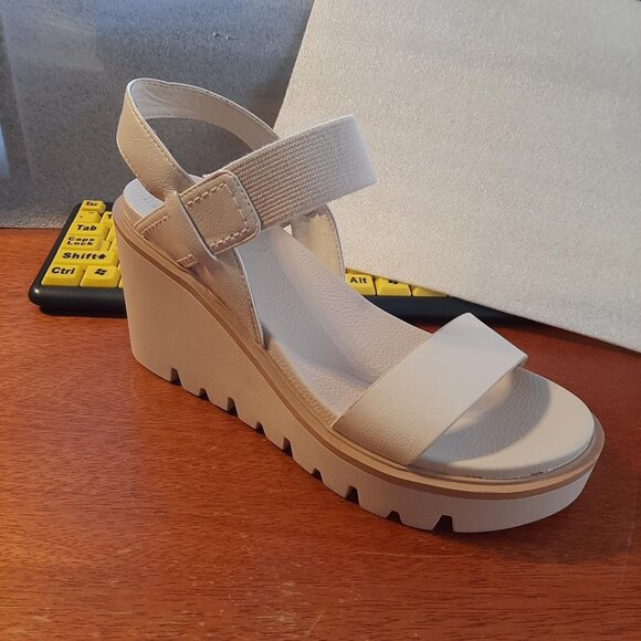 Mia Odelia Wedge Sandal